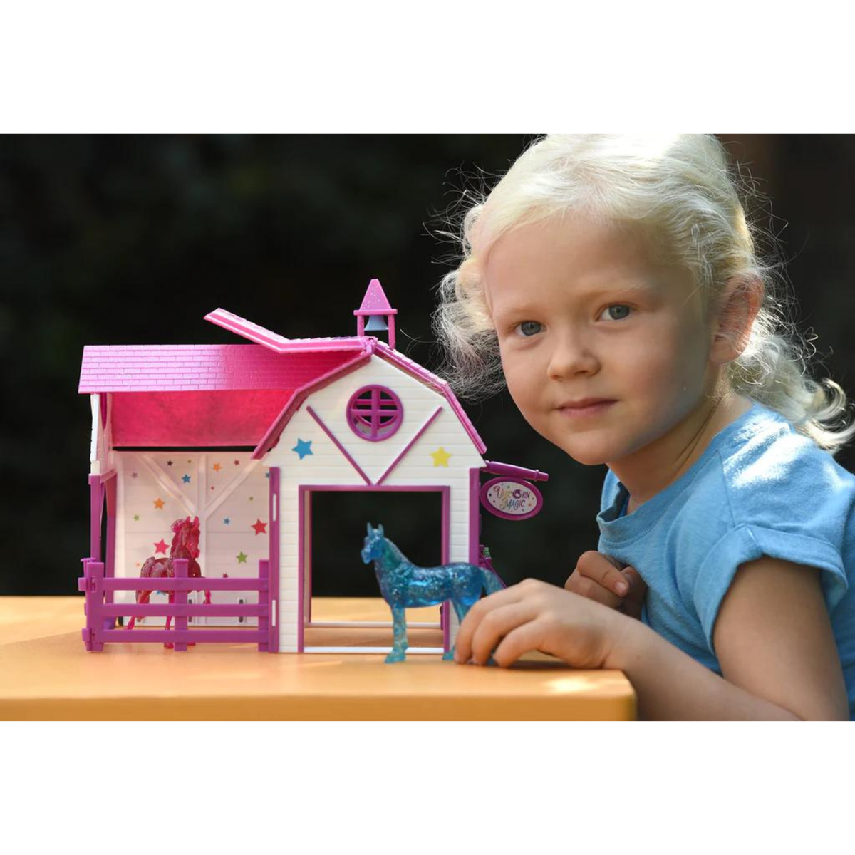 Breyer Unicorn Magic Barn Set - Saddleworld Devonport